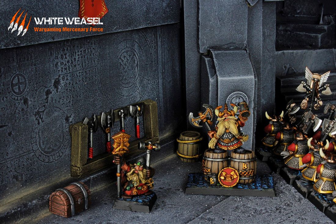 Dawrf custom display - White Weasel Studio